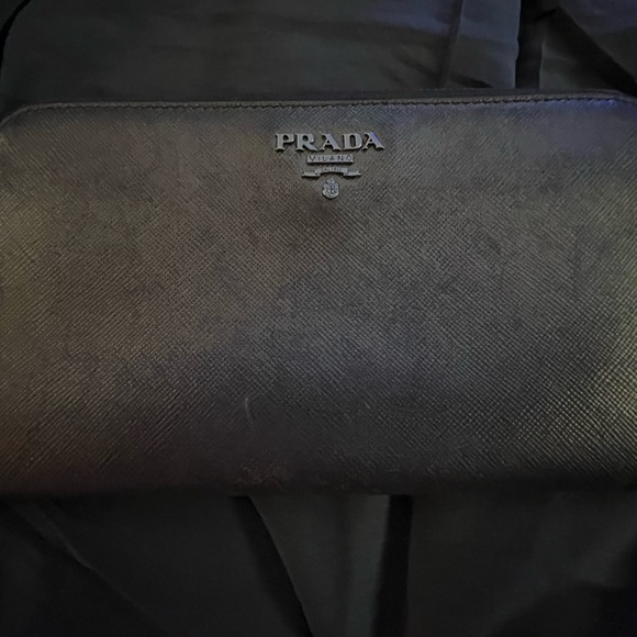 Prada | Bags | Authentic Used Prada Metallic Gold Saffiano Wallet ...